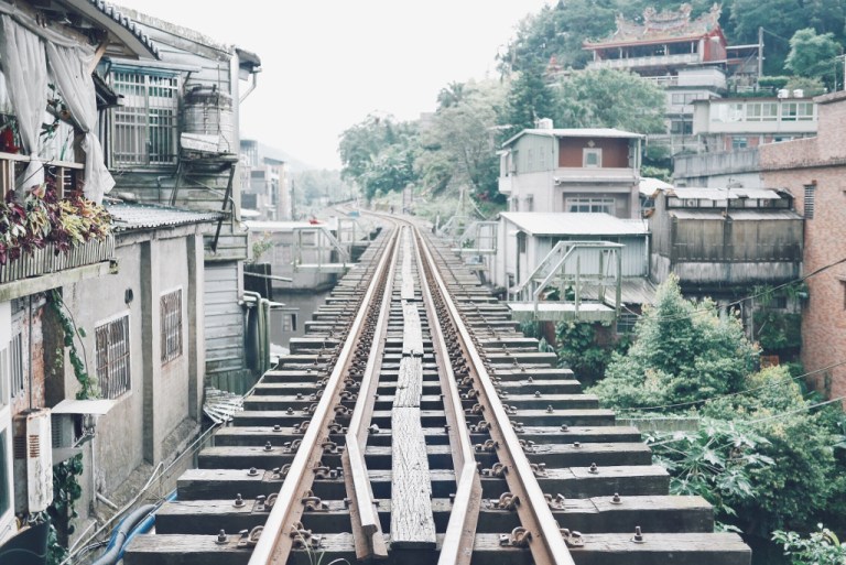 Taiwan Pingxi Line: Jiufen, Shifen, Pingxi, Jingtong. – ching